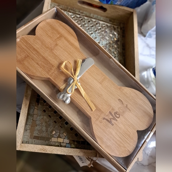 Anthropologie | Kitchen | New Wood Grain Woof Dog Bone Shaped Cutting ...